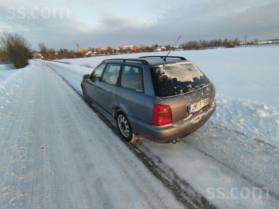 Pelēks Audi A4 1996 Dobele, ar dzinēja tilpumu 1.90 L un nobraukumu 415 tūkst. km par 1550 €, foto 3 vietnē AUTOMOTO.COM.LV
