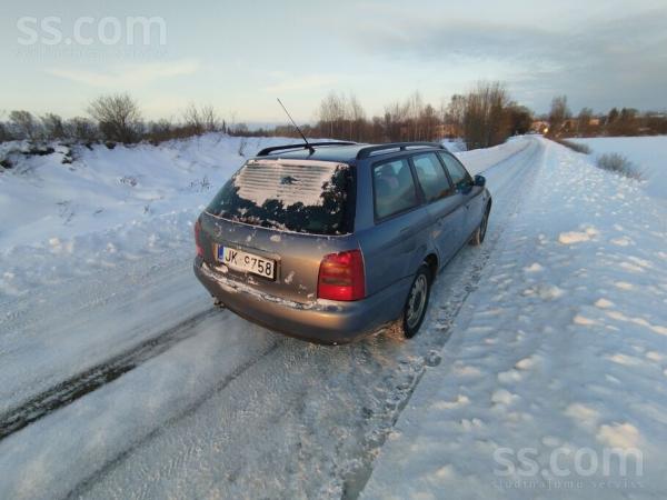 Pelēks Audi A4 1996 Dobele, ar dzinēja tilpumu 1.90 L un nobraukumu 415 tūkst. km par 1550 €, foto 4 vietnē AUTOMOTO.COM.LV