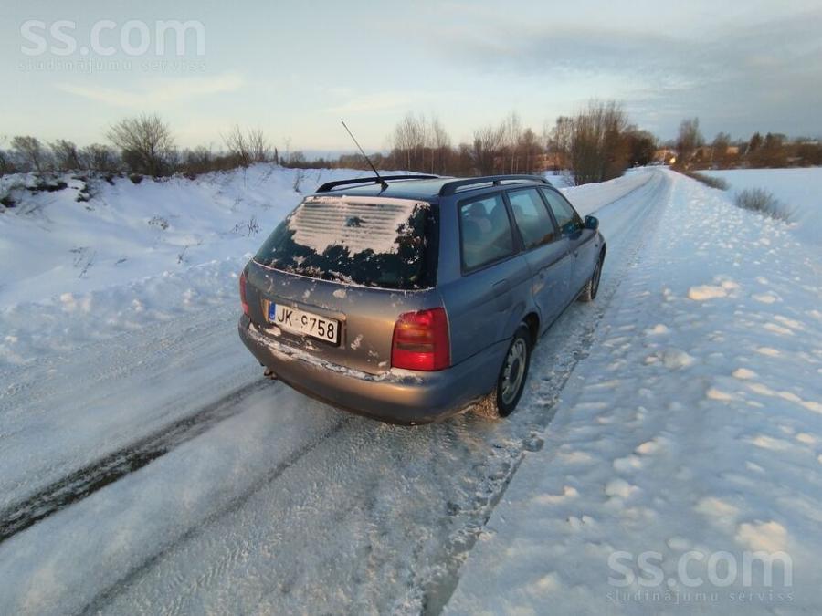Pelēks Audi A4 1996 Dobele, ar dzinēja tilpumu 1.90 L un nobraukumu 415 tūkst. km par 1550 €, foto 4 vietnē AUTOMOTO.COM.LV