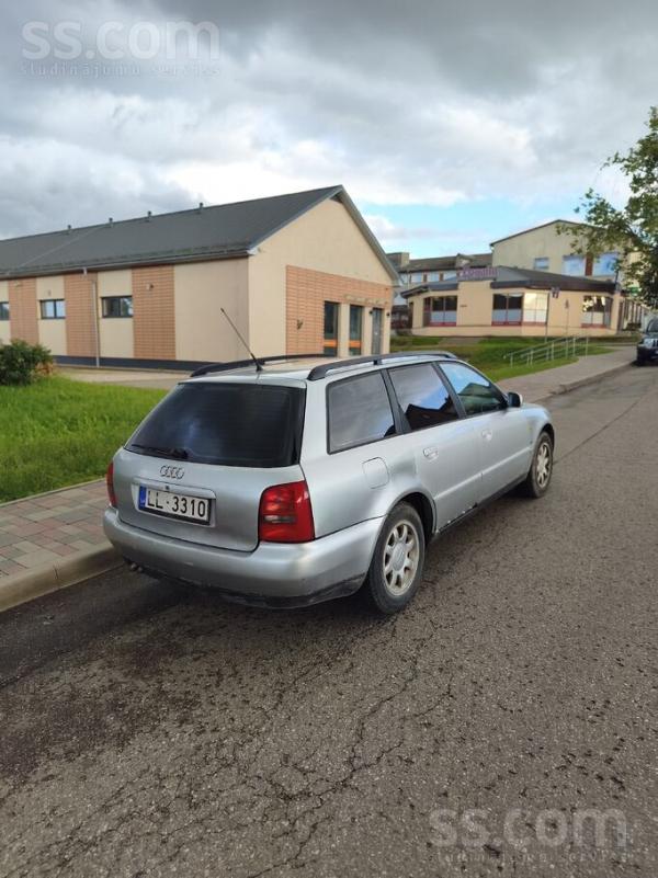 Pelēks Audi A4 1997 Ludza, ar dzinēja tilpumu 1.90 L un nobraukumu 306 tūkst. km par 600 €, foto 3 vietnē AUTOMOTO.COM.LV
