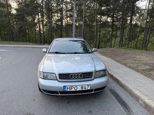 Pelēks Audi A4 1998 Viļņa, ar dzinēja tilpumu 1.90 L un nobraukumu 434 tūkst. km par 400 €, foto 18 vietnē AUTOMOTO.COM.LV