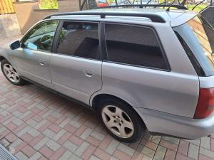 Grey Audi A4 1998 in Siauliai, with an engine capacity of 1.90 L and mileage of 372 thousand km for 870 €, photo 8 on AUTOMOTO.COM.LV