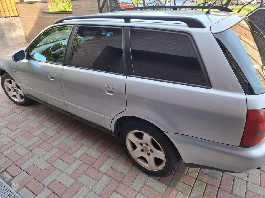 Grey Audi A4 1998 in Siauliai, with an engine capacity of 1.90 L and mileage of 372 thousand km for 870 €, photo 8 on AUTOMOTO.COM.LV