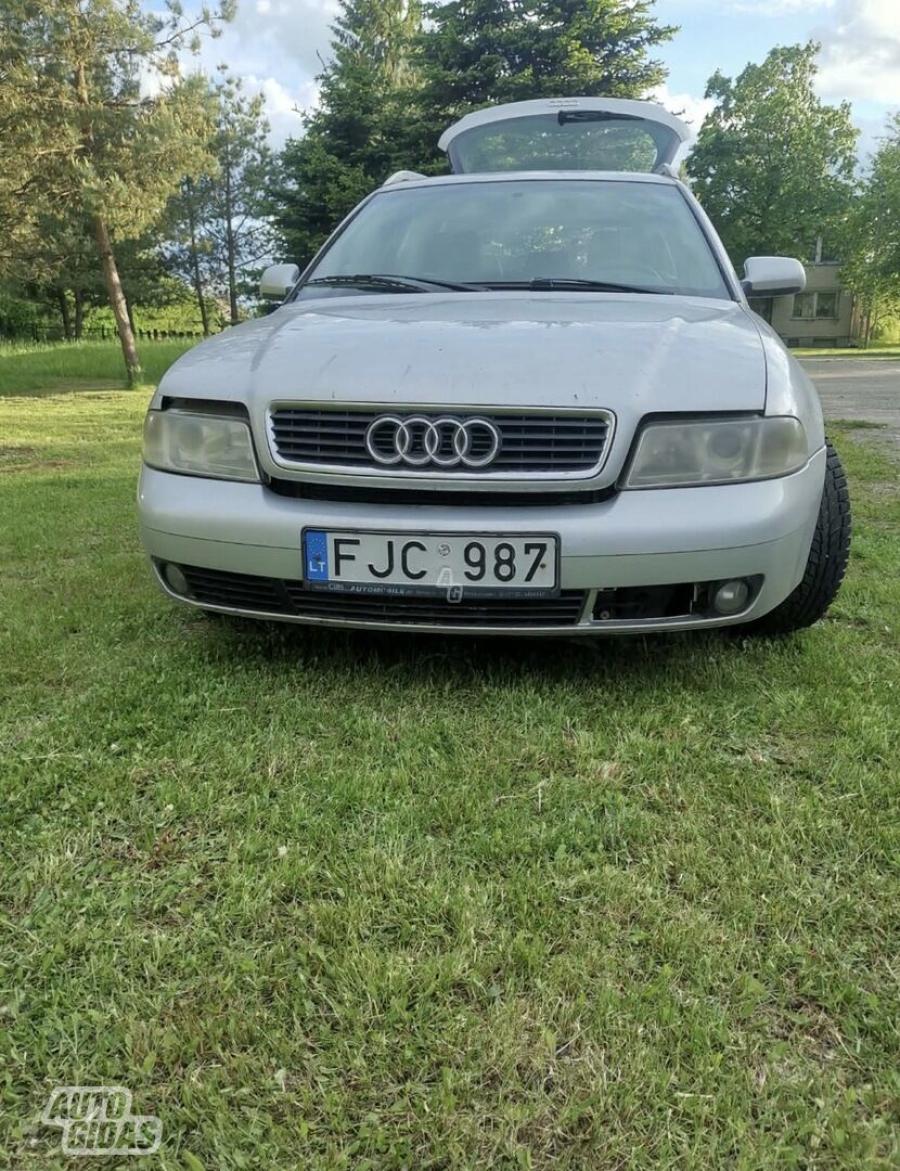 Pelēks Audi A4 1999 Viļņa, ar dzinēja tilpumu 2.50 L un nobraukumu 385 tūkst. km par 800 €, foto 1 vietnē AUTOMOTO.COM.LV