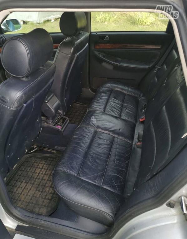 Grey Audi A4 1999 in Vilnius, with an engine capacity of 2.50 L and mileage of 385 thousand km for 800 €, photo 6 on AUTOMOTO.COM.LV