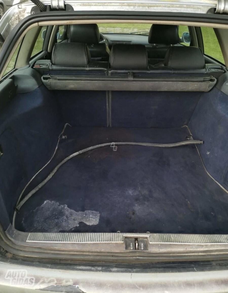 Pelēks Audi A4 1999 Viļņa, ar dzinēja tilpumu 2.50 L un nobraukumu 385 tūkst. km par 800 €, foto 11 vietnē AUTOMOTO.COM.LV