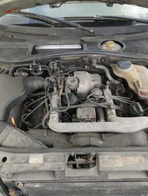 Pelēks Audi A4 1999 Viļņa, ar dzinēja tilpumu 2.50 L un nobraukumu 385 tūkst. km par 800 €, foto 14 vietnē AUTOMOTO.COM.LV