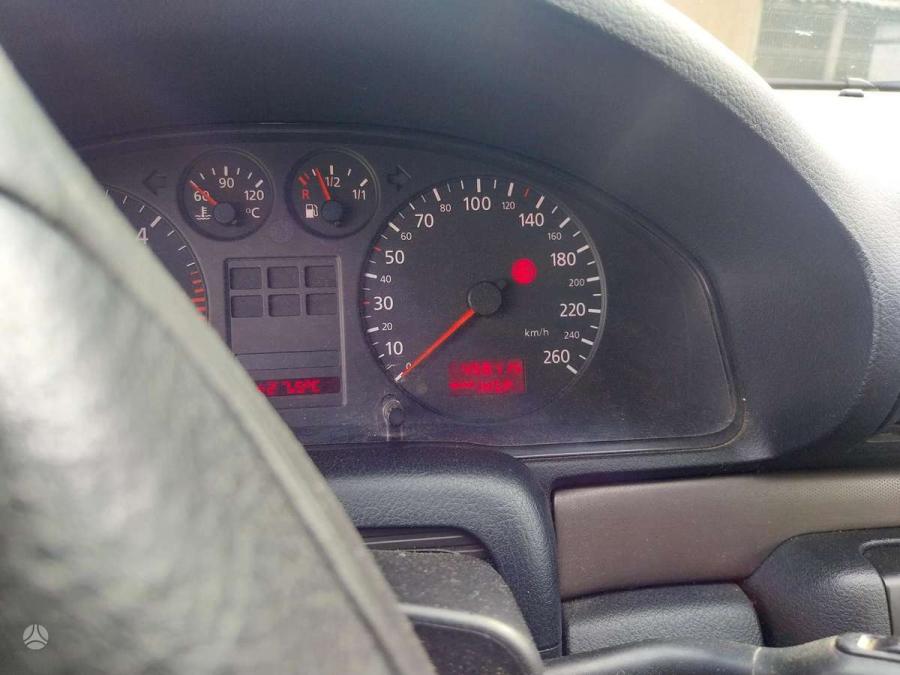 Pelēks Audi A4 1999 Viļņa, ar dzinēja tilpumu 1.90 L un nobraukumu 458 tūkst. km par 1200 €, foto 1 vietnē AUTOMOTO.COM.LV