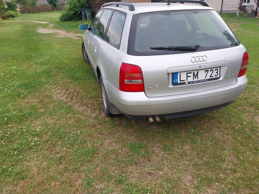 Pelēks Audi A4 1999 Viļņa, ar dzinēja tilpumu 1.90 L un nobraukumu 458 tūkst. km par 1200 €, foto 6 vietnē AUTOMOTO.COM.LV