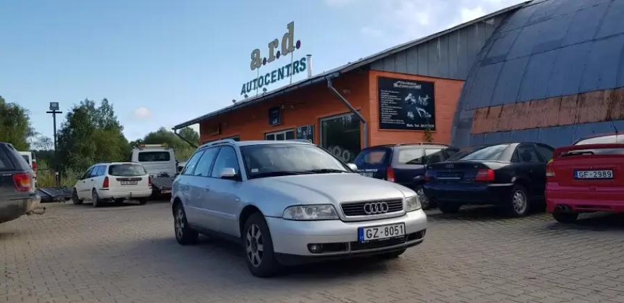 Pelēks Audi A4 1999 Valmiera, ar dzinēja tilpumu 1.90 L un nobraukumu 342 tūkst. km par 1100 €, foto 1 vietnē AUTOMOTO.COM.LV