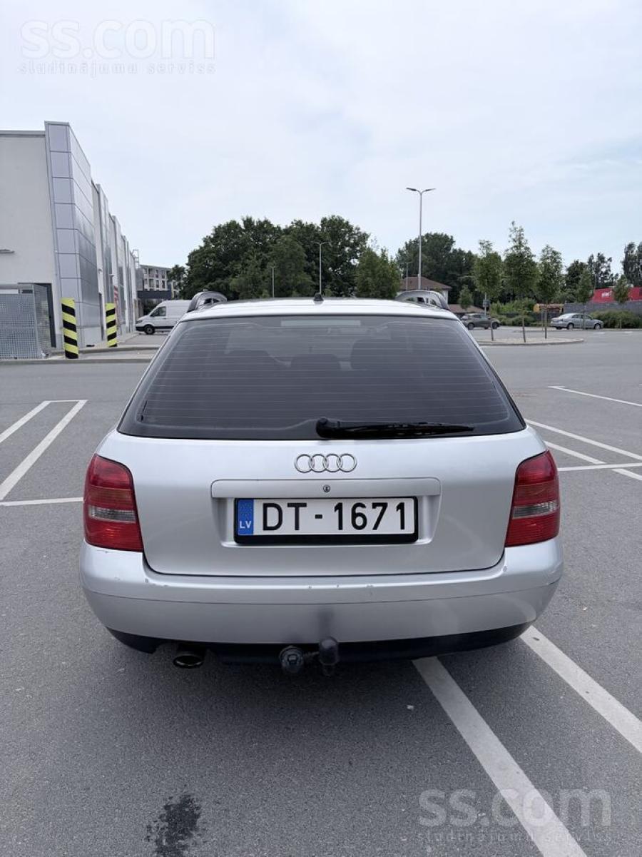 Grey Audi A4 1999 in Riga, with an engine capacity of 1.60 L and mileage of 287 thousand km for 1699 €, photo 3 on AUTOMOTO.COM.LV