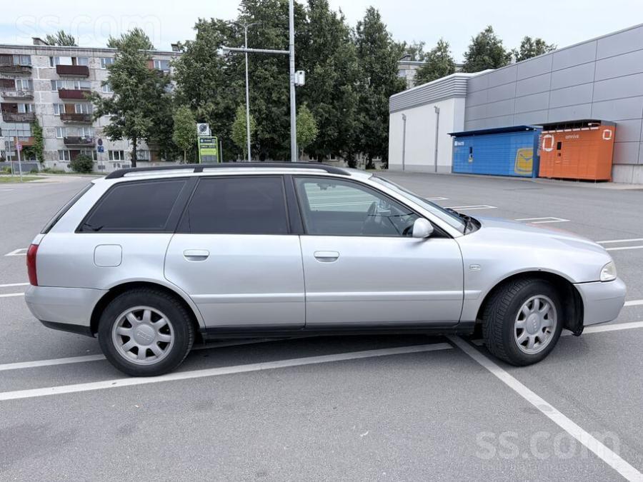 Grey Audi A4 1999 in Riga, with an engine capacity of 1.60 L and mileage of 287 thousand km for 1699 €, photo 5 on AUTOMOTO.COM.LV