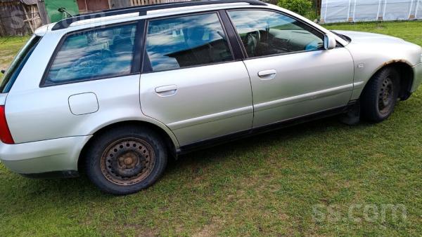 Pelēks Audi A4 1999 Daugavpils, ar dzinēja tilpumu 1.90 L un nobraukumu 415 tūkst. km par 800 €, foto 2 vietnē AUTOMOTO.COM.LV