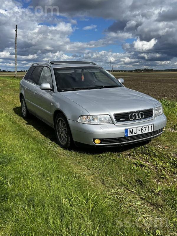 Audi A4 1999 in Jelgava on AUTOMOTO.COM.LV Grey Audi A4 1999 in Jelgava, with an engine capacity of 2.50 L and mileage of 428 thousand km for 1590 €, photo 3 on AUTOMOTO.COM.LV