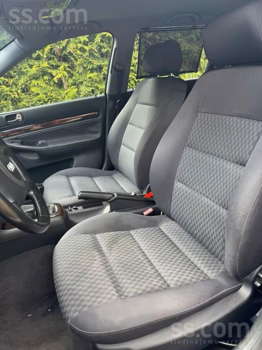 Grey Audi A4 1999 in Balvi, with an engine capacity of 1.90 L and mileage of 332 thousand km for 2550 €, photo 4 on AUTOMOTO.COM.LV