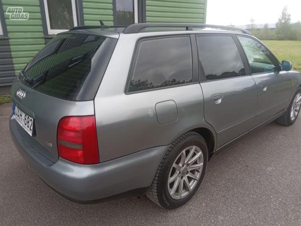 Audi A4 1999 Šauļi vietnē Pelēks Audi A4 1999 Šauļi, ar dzinēja tilpumu 1.80 L un nobraukumu 260 tūkst. km par 1180 €, foto 8 vietnē AUTOMOTO.COM.LV