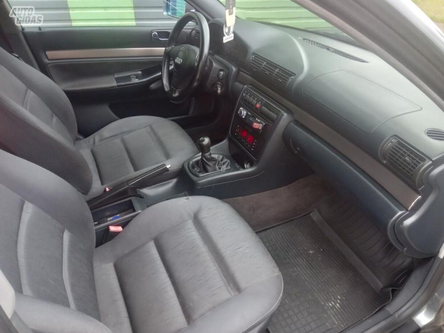 Grey Audi A4 1999 in Siauliai, with an engine capacity of 1.80 L and mileage of 260 thousand km for 1180 €, photo 18 on AUTOMOTO.COM.LV