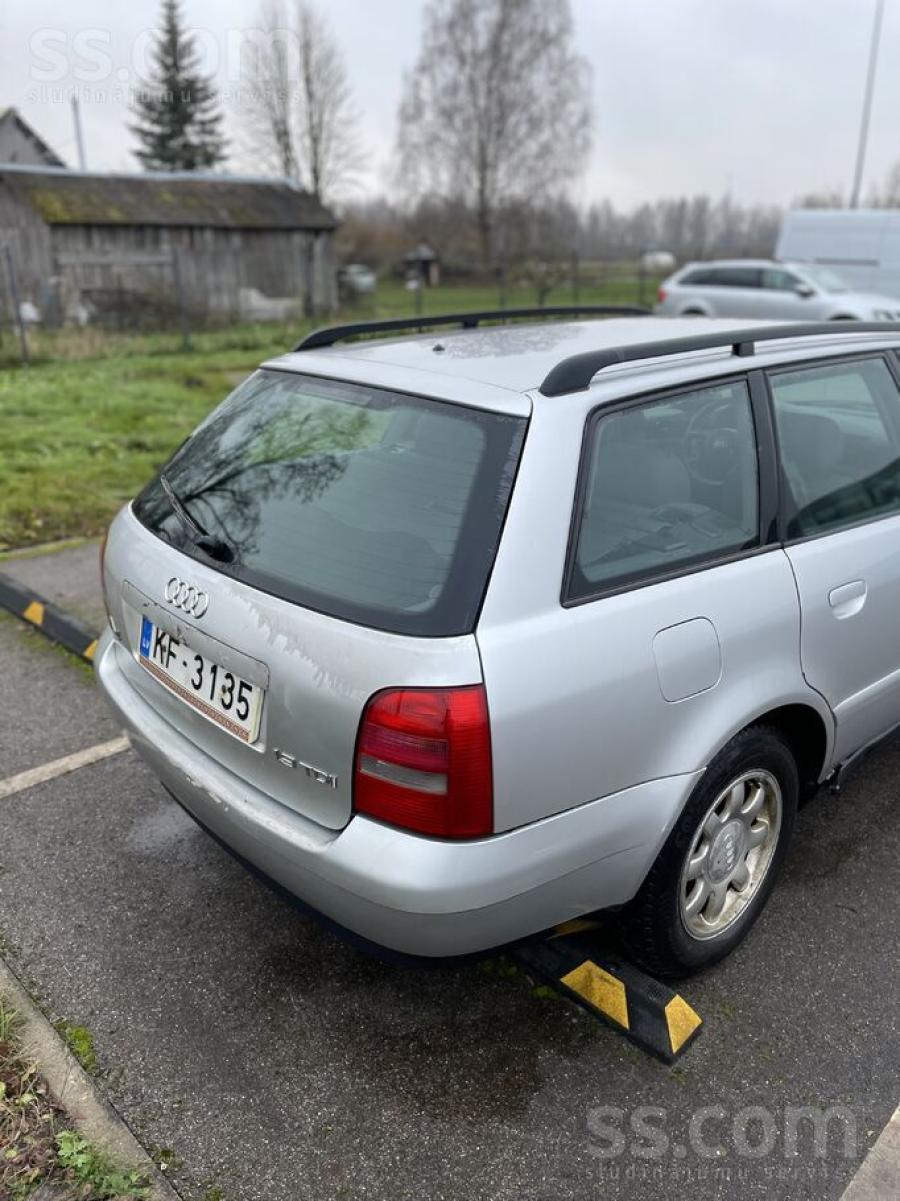 Pelēks Audi A4 2000 Jelgava, ar dzinēja tilpumu 1.90 L un nobraukumu 386 tūkst. km par 900 €, foto 6 vietnē AUTOMOTO.COM.LV