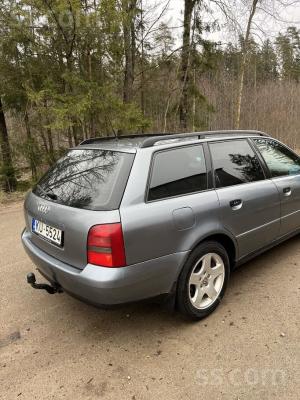 Pelēks Audi A4 2000 Preiļi, ar dzinēja tilpumu 1.90 L un nobraukumu 501 tūkst. km par 1500 €, foto 4 vietnē AUTOMOTO.COM.LV