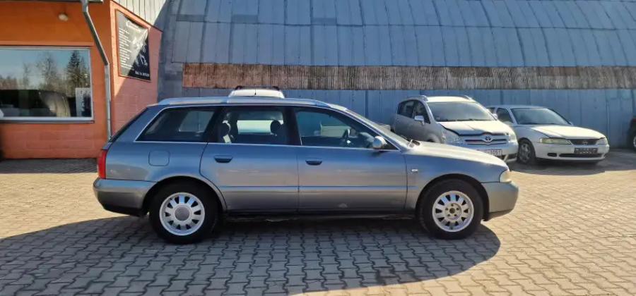 Pelēks Audi A4 2000 Valmiera, ar dzinēja tilpumu 1.90 L un nobraukumu 400 tūkst. km par 1300 €, foto 3 vietnē AUTOMOTO.COM.LV