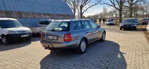 Pelēks Audi A4 2000 Valmiera, ar dzinēja tilpumu 1.90 L un nobraukumu 400 tūkst. km par 1300 €, foto 4 vietnē AUTOMOTO.COM.LV