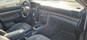 Pelēks Audi A4 2000 Valmiera, ar dzinēja tilpumu 1.90 L un nobraukumu 400 tūkst. km par 1300 €, foto 9 vietnē AUTOMOTO.COM.LV