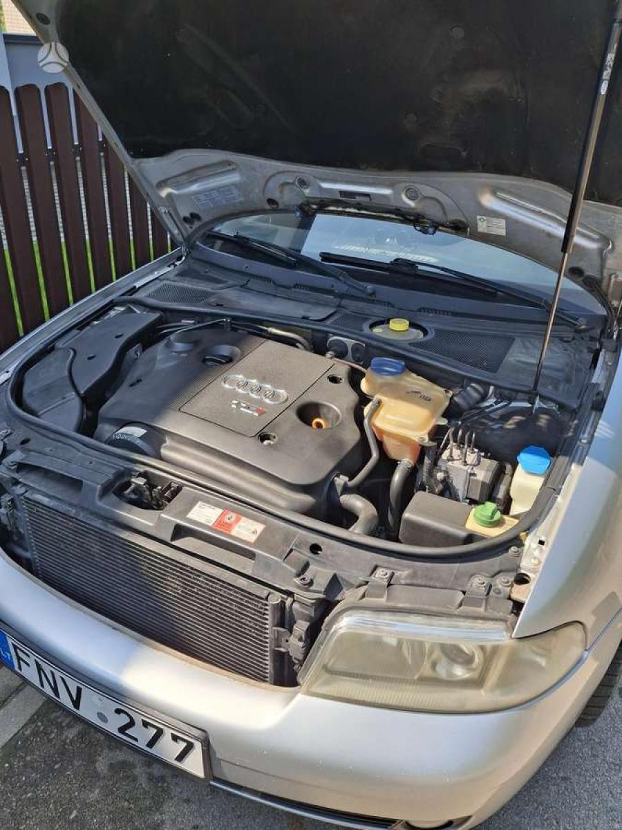 Pelēks Audi A4 2000 Jurbarkas, ar dzinēja tilpumu 1.90 L un nobraukumu 350 tūkst. km par 1200 €, foto 6 vietnē AUTOMOTO.COM.LV