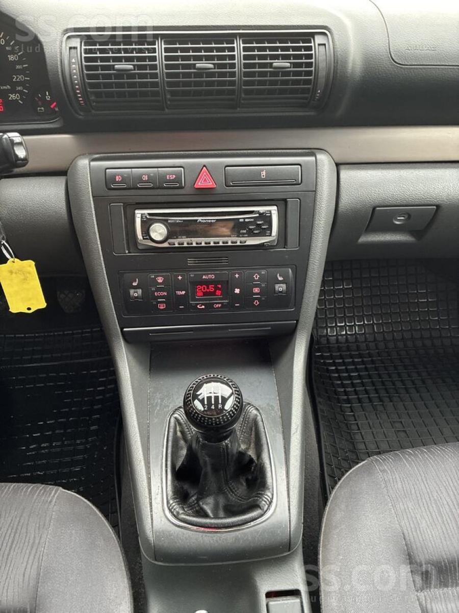 Grey Audi A4 2000 in Riga, with an engine capacity of 1.90 L and mileage of 347 thousand km for 2550 €, photo 18 on AUTOMOTO.COM.LV