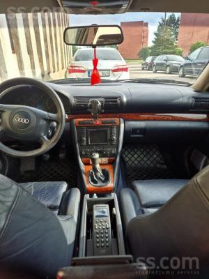 Grey Audi A4 2000 in Jelgava, with an engine capacity of 2.50 L and mileage of 313 thousand km for 1150 €, photo 4 on AUTOMOTO.COM.LV