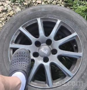 Grey Audi A4 2000 in Jelgava, with an engine capacity of 2.50 L and mileage of 313 thousand km for 1150 €, photo 5 on AUTOMOTO.COM.LV