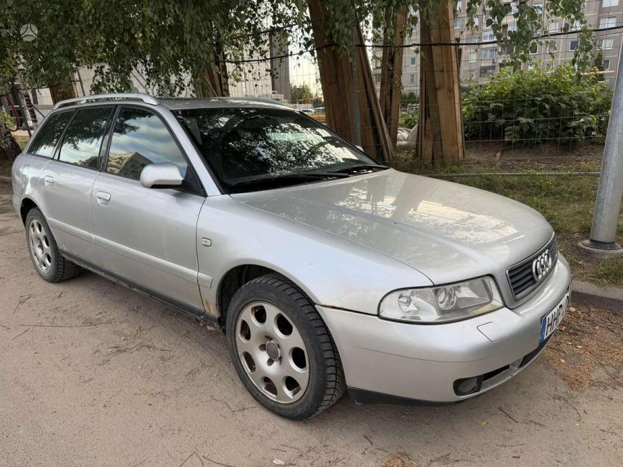 Pelēks Audi A4 2000 Kauņa, ar dzinēja tilpumu 1.90 L un nobraukumu 450 tūkst. km par 420 €, foto 1 vietnē AUTOMOTO.COM.LV