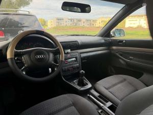 Pelēks Audi A4 2000 Kauņa, ar dzinēja tilpumu 1.90 L un nobraukumu 450 tūkst. km par 420 €, foto 9 vietnē AUTOMOTO.COM.LV