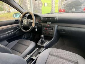 Pelēks Audi A4 2000 Kauņa, ar dzinēja tilpumu 1.90 L un nobraukumu 450 tūkst. km par 420 €, foto 10 vietnē AUTOMOTO.COM.LV