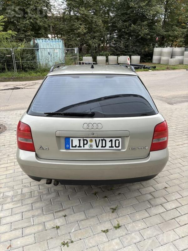 Pelēks Audi A4 2000 Rīga, ar dzinēja tilpumu 1.90 L un nobraukumu 350 tūkst. km par 2550 €, foto 7 vietnē AUTOMOTO.COM.LV
