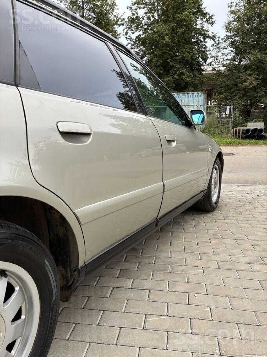 Pelēks Audi A4 2000 Rīga, ar dzinēja tilpumu 1.90 L un nobraukumu 350 tūkst. km par 2550 €, foto 11 vietnē AUTOMOTO.COM.LV
