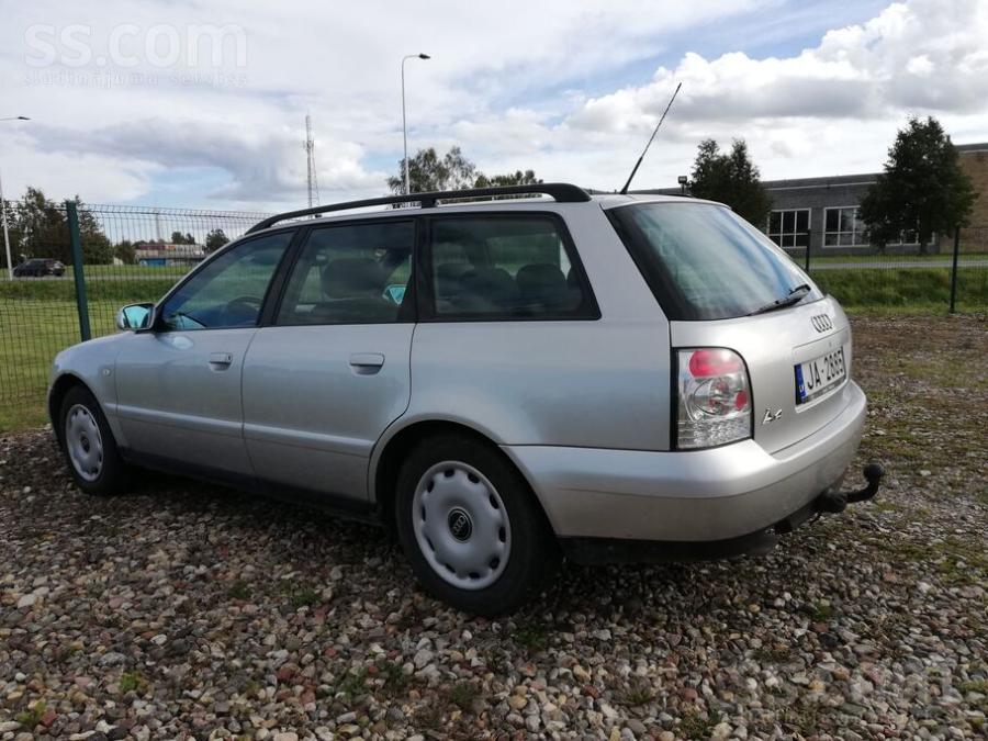 Grey Audi A4 2000 in Saldus, with an engine capacity of 1.60 L and mileage of 246 thousand km for 1500 €, photo 5 on AUTOMOTO.COM.LV