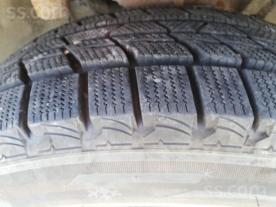 Grey Audi A4 2000 in Saldus, with an engine capacity of 1.60 L and mileage of 246 thousand km for 1500 €, photo 12 on AUTOMOTO.COM.LV
