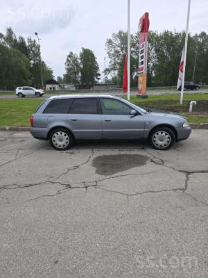 Pelēks Audi A4 2001 Rīga, ar dzinēja tilpumu 1.90 L un nobraukumu 290 tūkst. km par 1900 €, foto 2 vietnē AUTOMOTO.COM.LV
