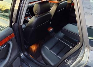 Pelēks Audi A4 2001 Dobele, ar dzinēja tilpumu 3.00 L un nobraukumu 305 tūkst. km par 3900 €, foto 16 vietnē AUTOMOTO.COM.LV