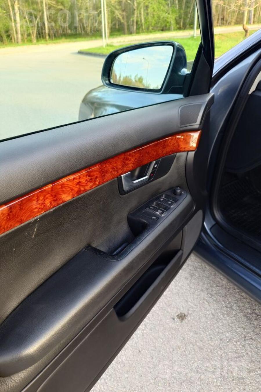 Pelēks Audi A4 2001 Dobele, ar dzinēja tilpumu 3.00 L un nobraukumu 305 tūkst. km par 3900 €, foto 17 vietnē AUTOMOTO.COM.LV