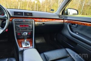 Pelēks Audi A4 2001 Dobele, ar dzinēja tilpumu 3.00 L un nobraukumu 305 tūkst. km par 3900 €, foto 20 vietnē AUTOMOTO.COM.LV