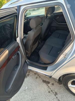 Pelēks Audi A4 2001 Marijampole, ar dzinēja tilpumu 1.90 L un nobraukumu 292 tūkst. km par 2300 €, foto 11 vietnē AUTOMOTO.COM.LV