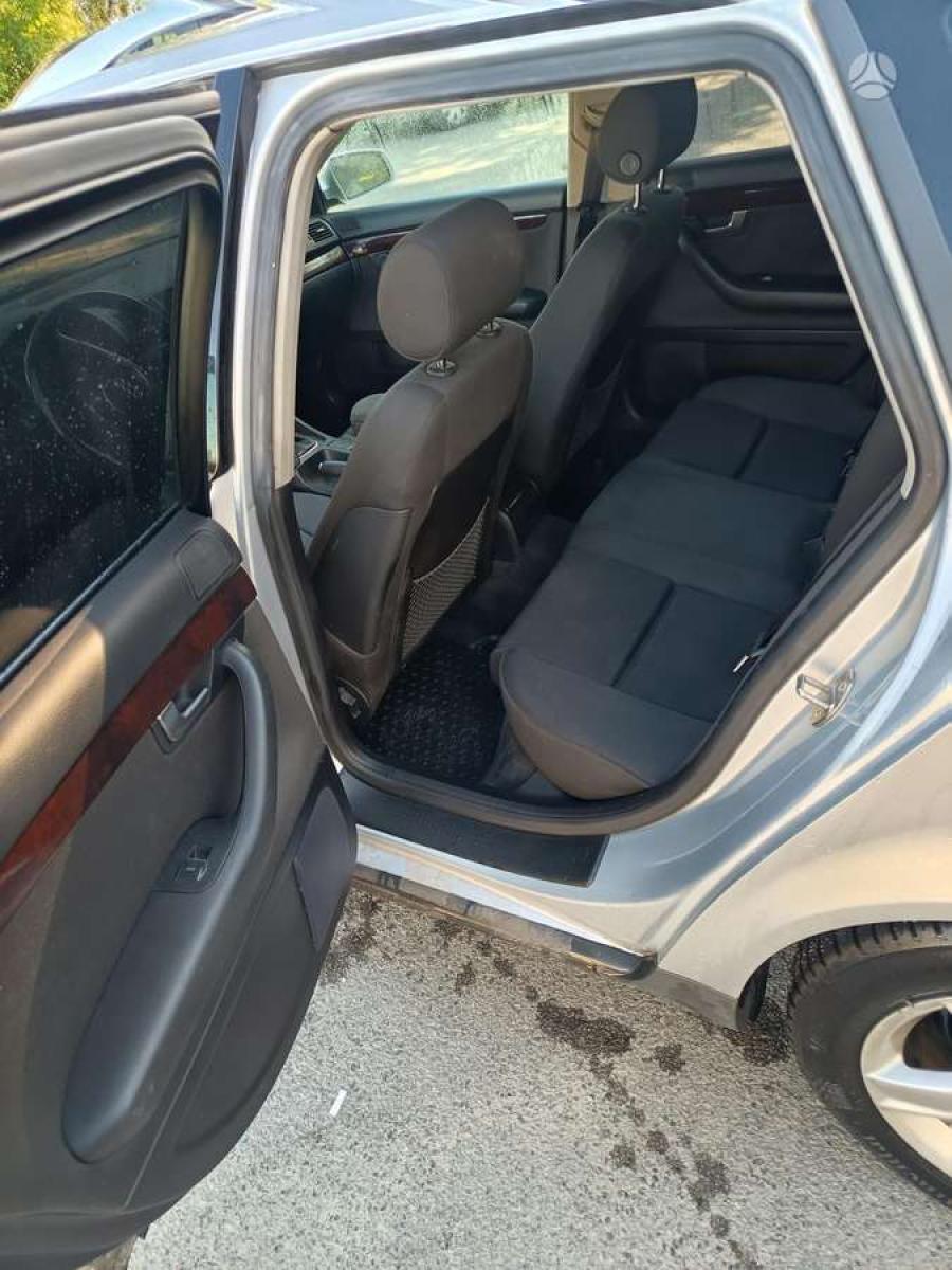Pelēks Audi A4 2001 Marijampole, ar dzinēja tilpumu 1.90 L un nobraukumu 292 tūkst. km par 2300 €, foto 11 vietnē AUTOMOTO.COM.LV