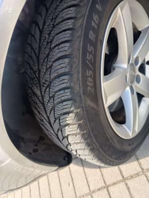 Pelēks Audi A4 2001 Marijampole, ar dzinēja tilpumu 1.90 L un nobraukumu 292 tūkst. km par 2300 €, foto 14 vietnē AUTOMOTO.COM.LV