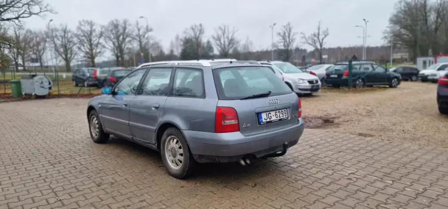 Pelēks Audi A4 2001 Valmiera, ar dzinēja tilpumu 1.90 L un nobraukumu 403 tūkst. km par 1400 €, foto 5 vietnē AUTOMOTO.COM.LV