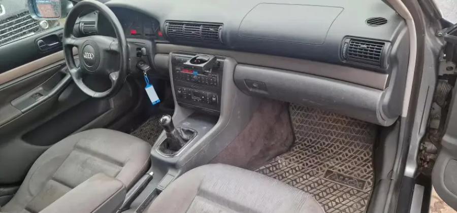 Pelēks Audi A4 2001 Valmiera, ar dzinēja tilpumu 1.90 L un nobraukumu 403 tūkst. km par 1400 €, foto 10 vietnē AUTOMOTO.COM.LV