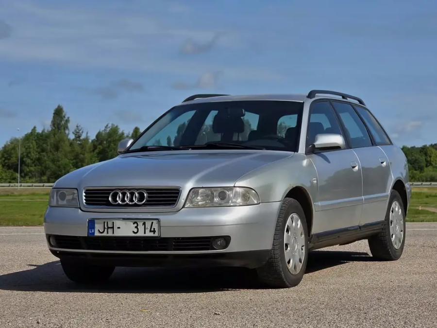 Pelēks Audi A4 2001 Grobiņa, ar dzinēja tilpumu 1.90 L un nobraukumu 393 tūkst. km par 1500 €, foto 1 vietnē AUTOMOTO.COM.LV
