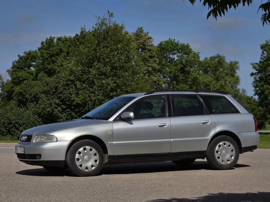 Pelēks Audi A4 2001 Grobiņa, ar dzinēja tilpumu 1.90 L un nobraukumu 393 tūkst. km par 1500 €, foto 3 vietnē AUTOMOTO.COM.LV