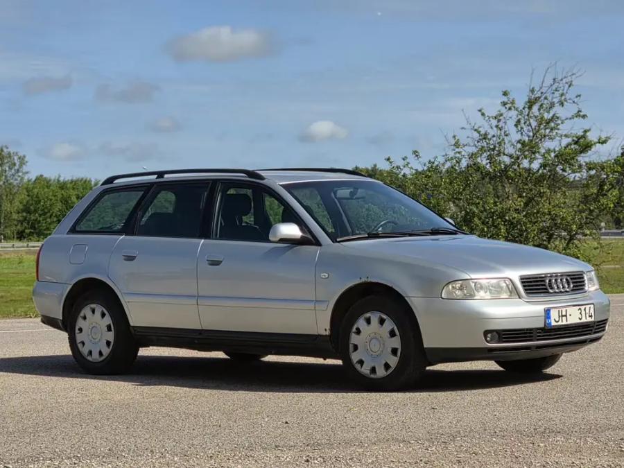 Pelēks Audi A4 2001 Grobiņa, ar dzinēja tilpumu 1.90 L un nobraukumu 393 tūkst. km par 1500 €, foto 5 vietnē AUTOMOTO.COM.LV