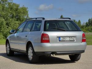Pelēks Audi A4 2001 Grobiņa, ar dzinēja tilpumu 1.90 L un nobraukumu 393 tūkst. km par 1500 €, foto 9 vietnē AUTOMOTO.COM.LV
